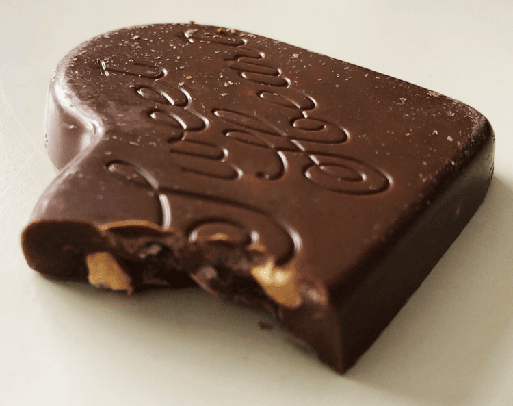 Product Review: Fujiya – Heart Chocolate Peanuts - AVO Magazine - One ...