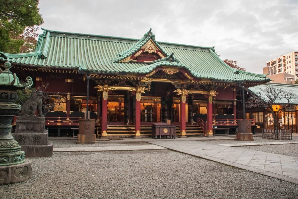 Pearls in Japan: Nezu Shrine in Tokyo - AVO Magazine - One click closer ...