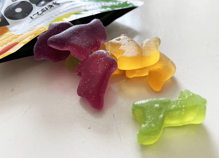 Product Review: Kanro – Asobon! Gummy candy Soda & Fruit Mix - AVO ...