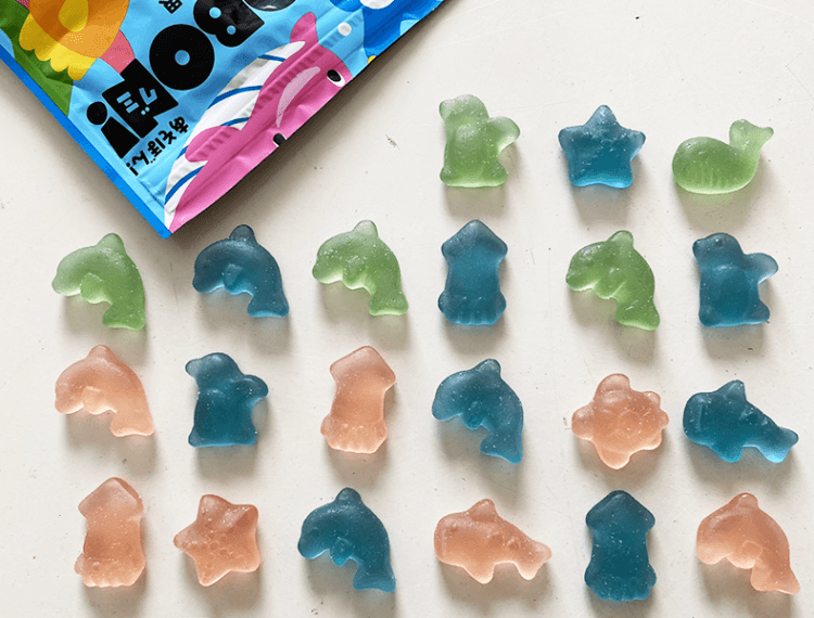 Product Review: Kanro – Asobon! Gummy candy Soda & Fruit Mix - AVO ...